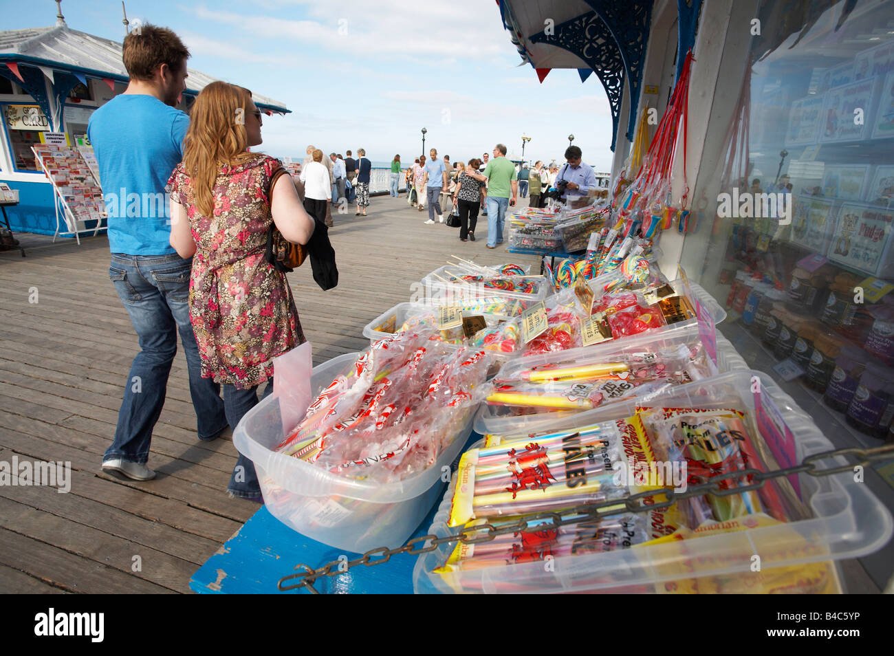 Seaside sweet shop hi-res stock photography and images - Alamy