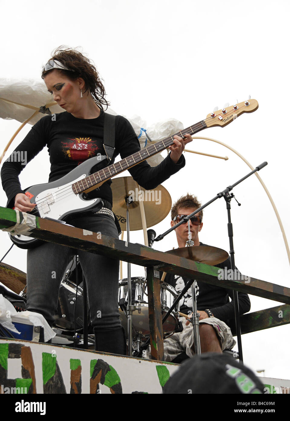 Bass guitar drums hi-res stock photography and images - Alamy