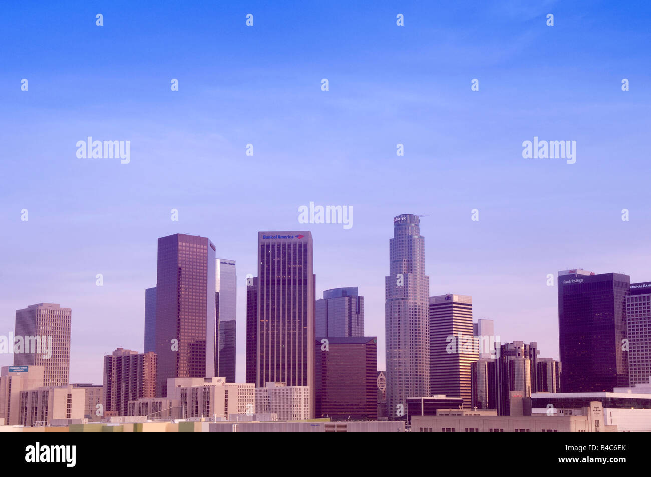 Skyline angles hi-res stock photography and images - Alamy