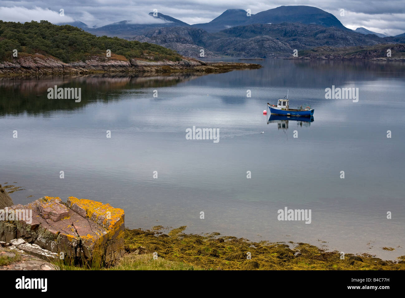 Loch shieldaig hi-res stock photography and images - Alamy
