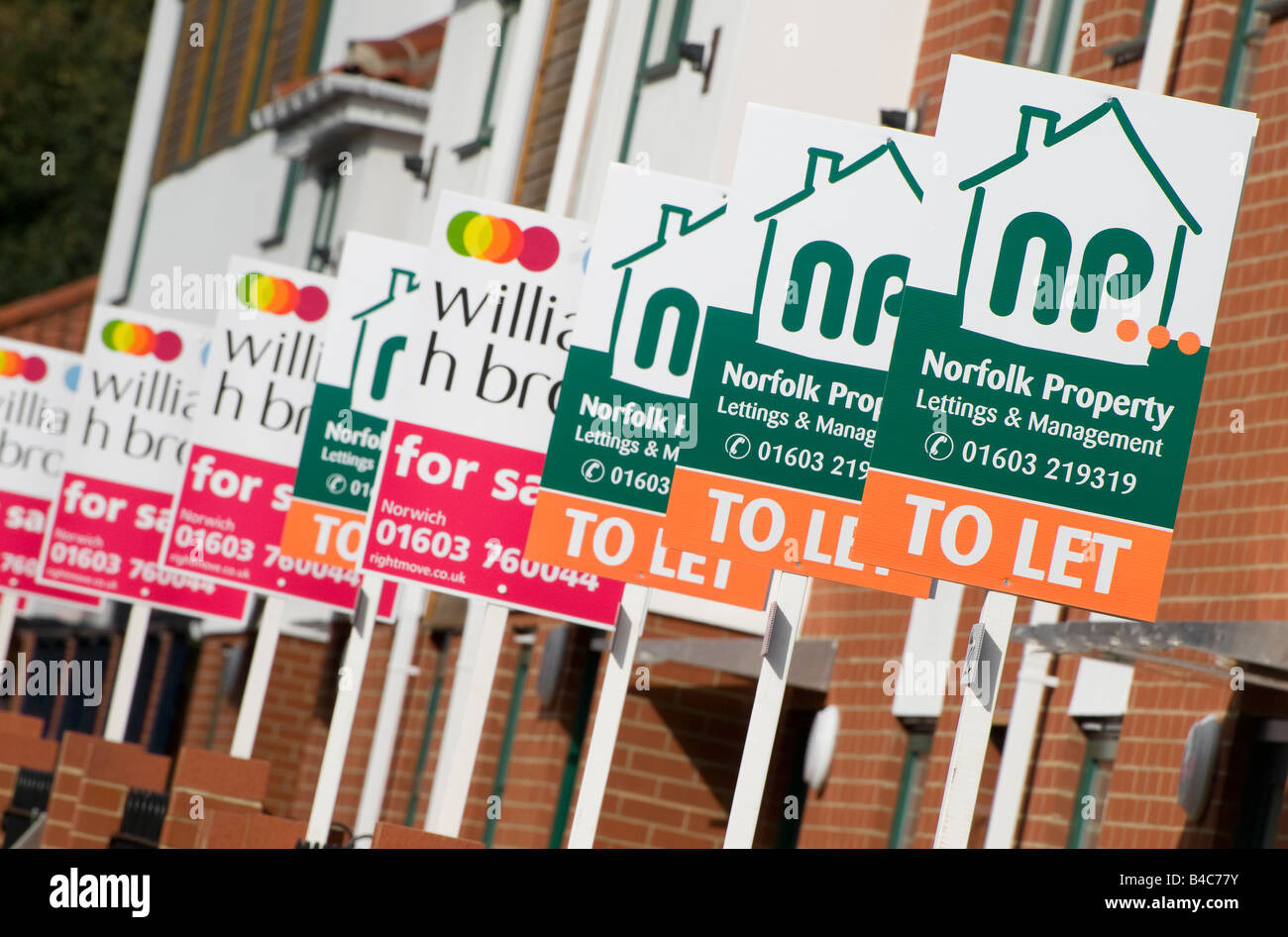 To let boards hi-res stock photography and images - Alamy