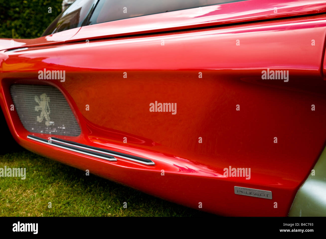 1986 Peugeot Proxima concept car. Static display at the Goodwood ...