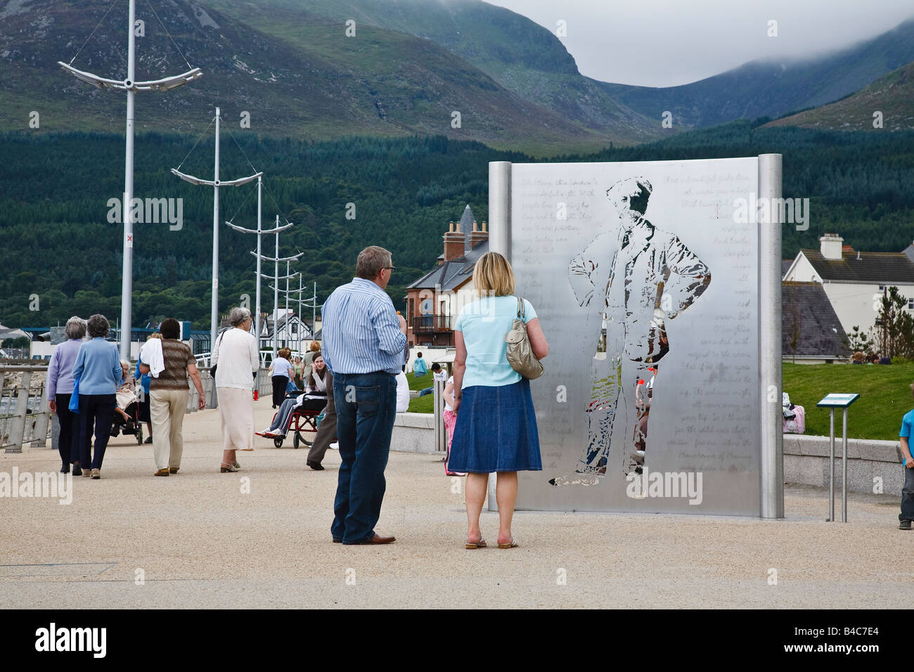 Sculpture depicting songwriter Percy French on the promenade at ...