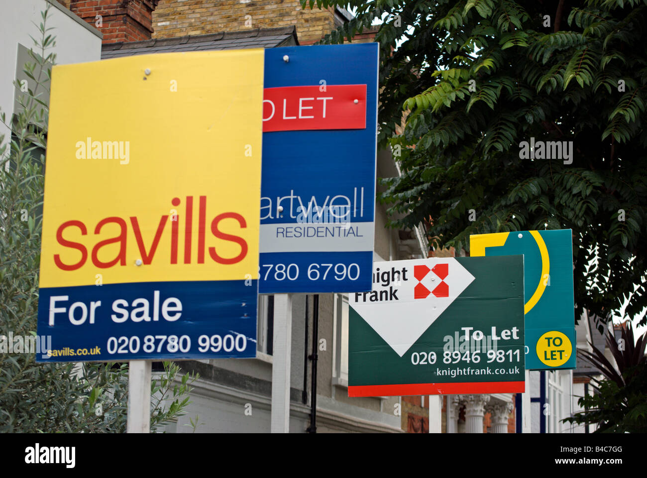 Estate and letting agent boards High Resolution Stock Photography and ...