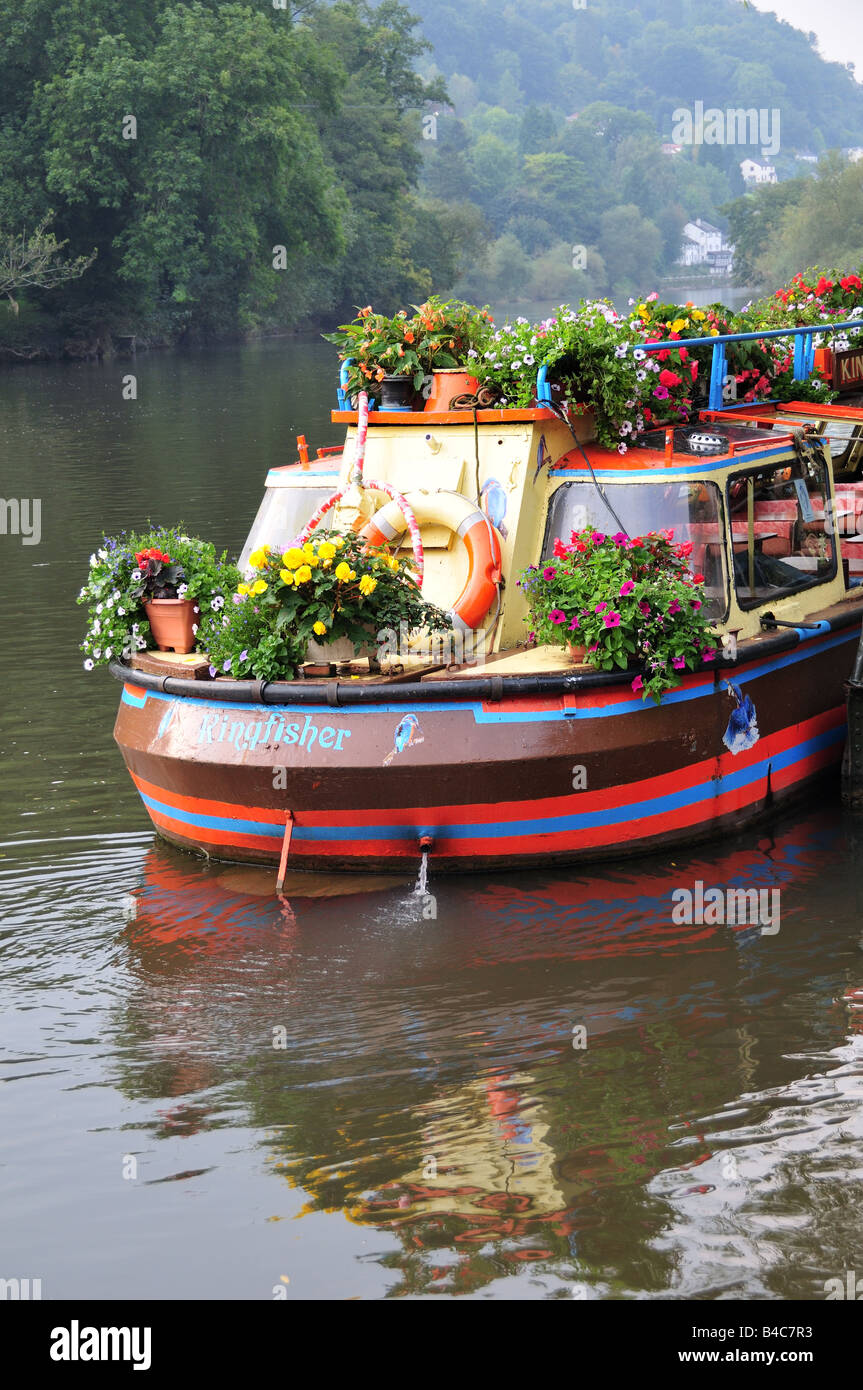 Flower barge hi-res stock photography and images - Alamy