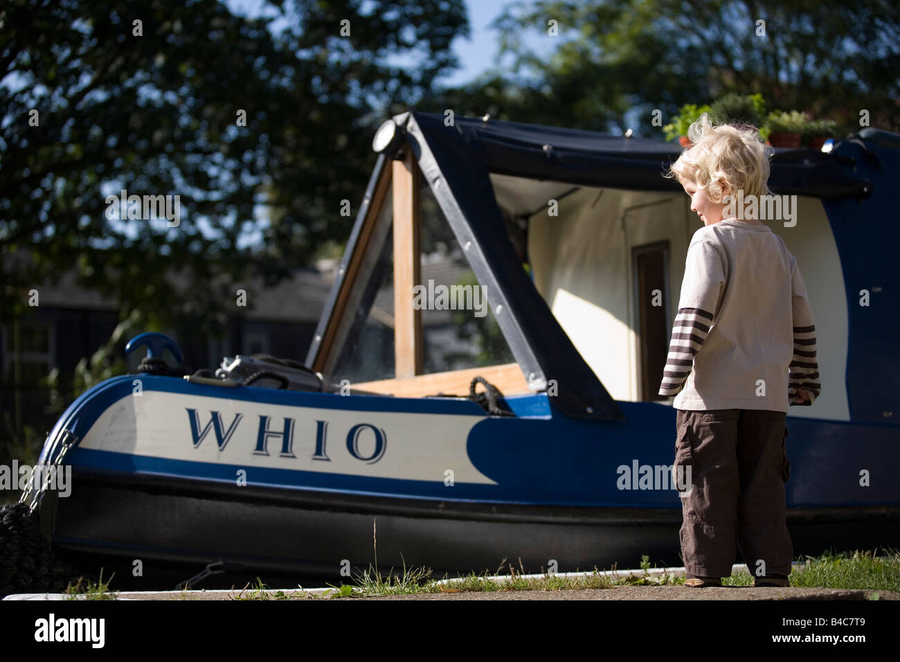 Barge boy hi-res stock photography and images - Alamy