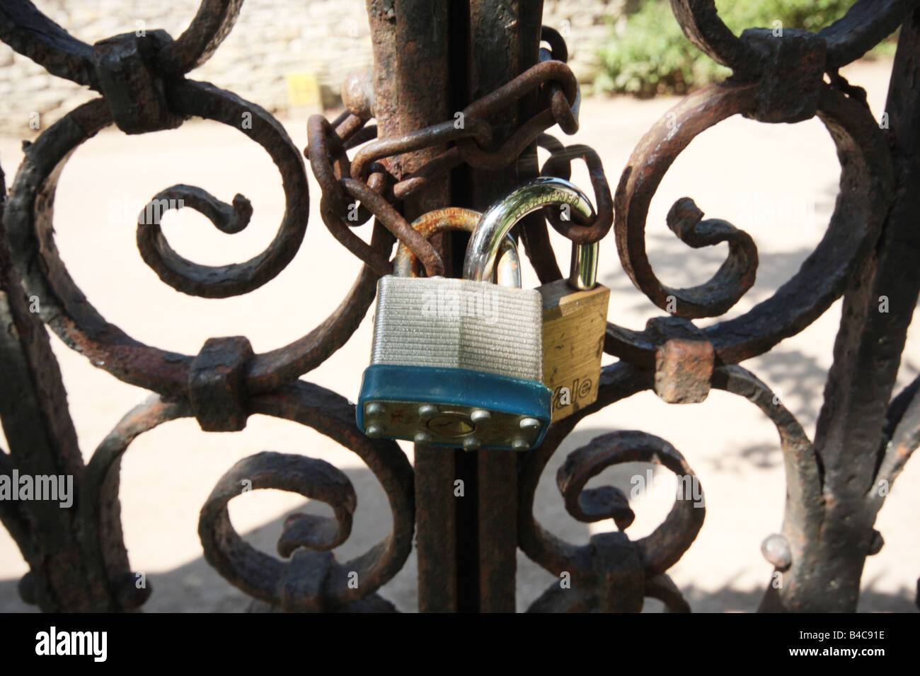 Scure hi-res stock photography and images - Alamy