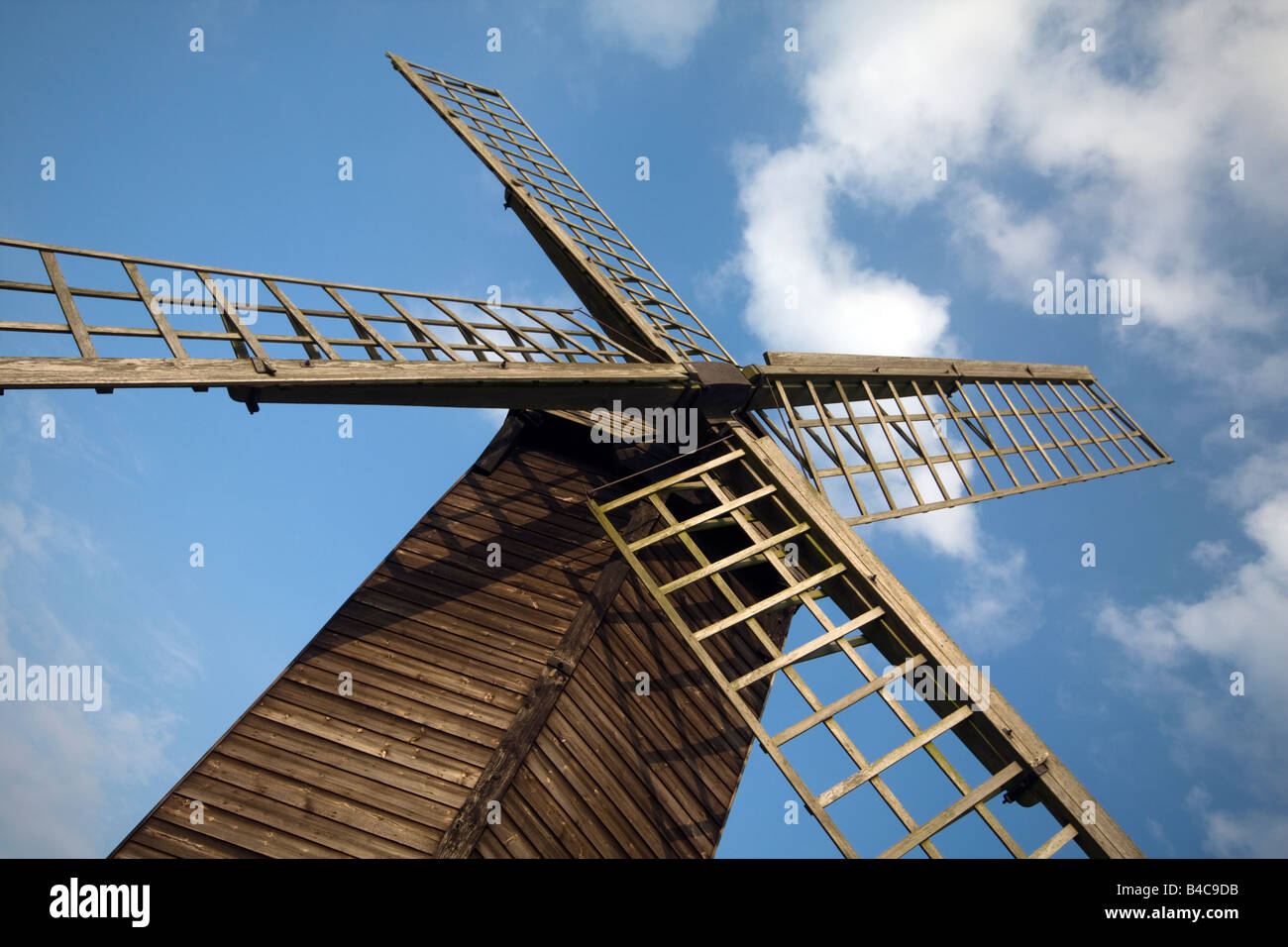 Pitstone post windmill dating from 1627 - the oldest in the UK Stock ...