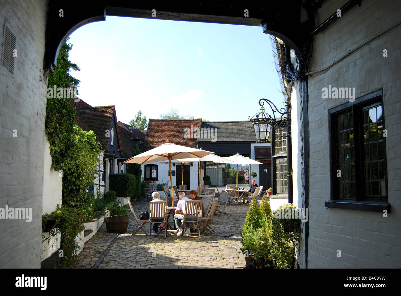The crown at amersham hi-res stock photography and images - Alamy
