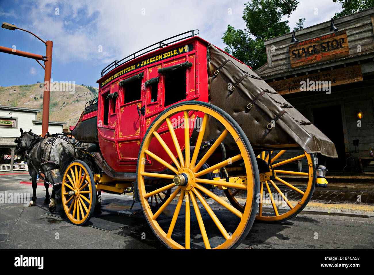 Stagecoach wheel hi-res stock photography and images - Alamy
