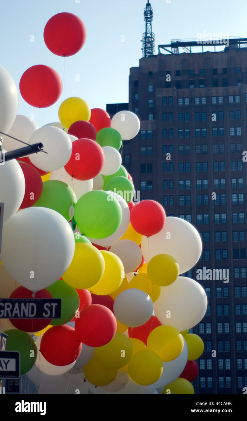 Balloons, downtown New York Stock Photo - Alamy