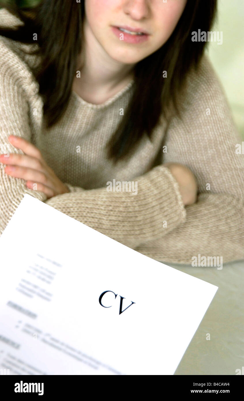 Writing a cv woman hi-res stock photography and images - Alamy
