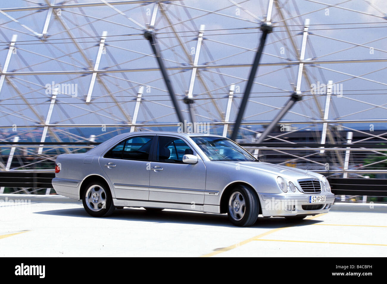 Car, Mercedes E class, Limousine, upper middle-sized , model year 1999 ...