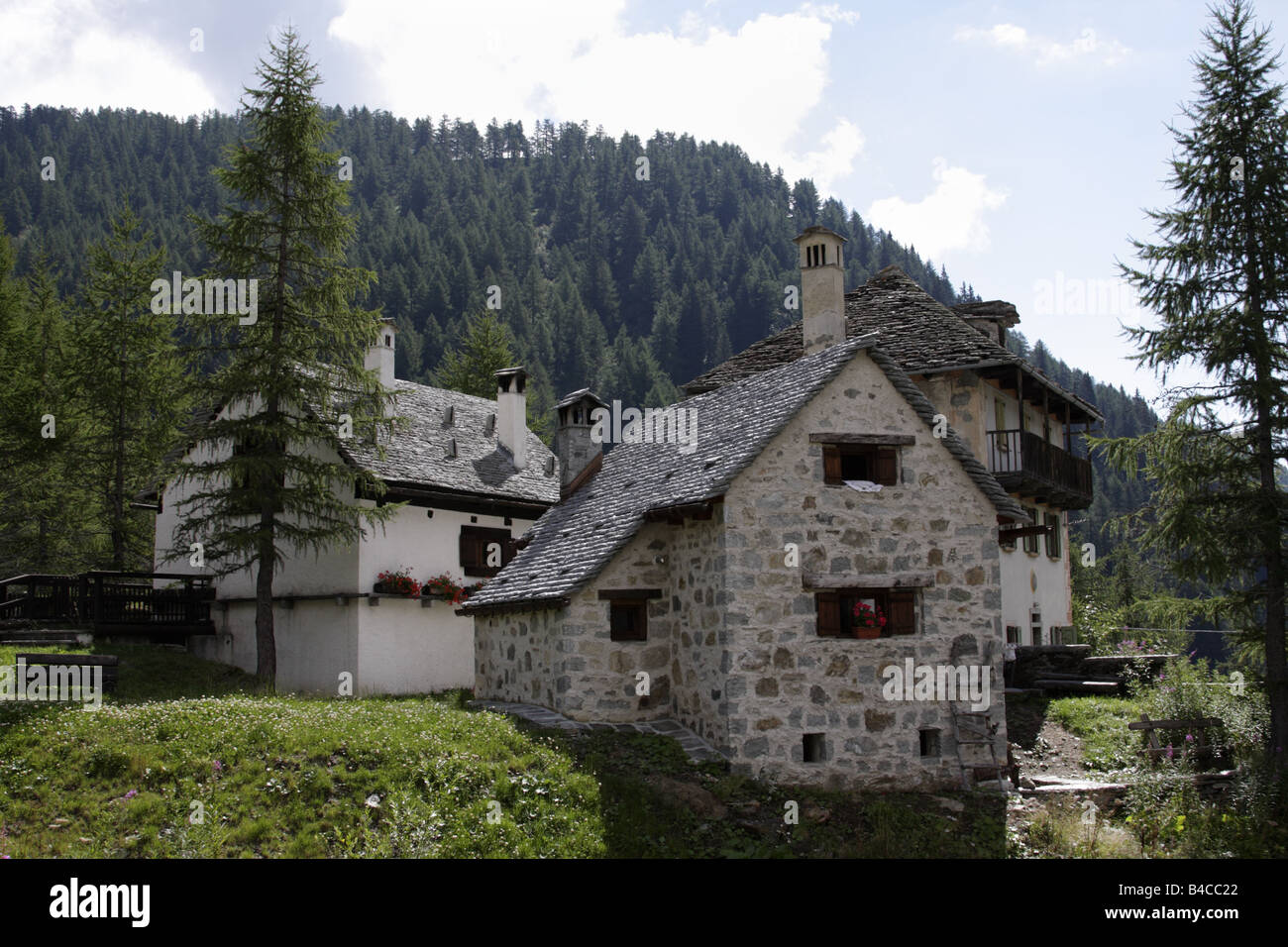 Typical Alpine cottages at Alpe Devero, Italy Stock Photo - Alamy
