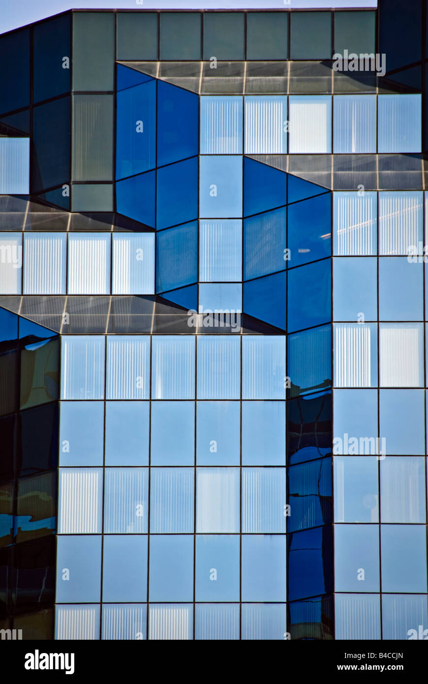 Irvine Office Main Street Architectural glass Exterior looking up ...