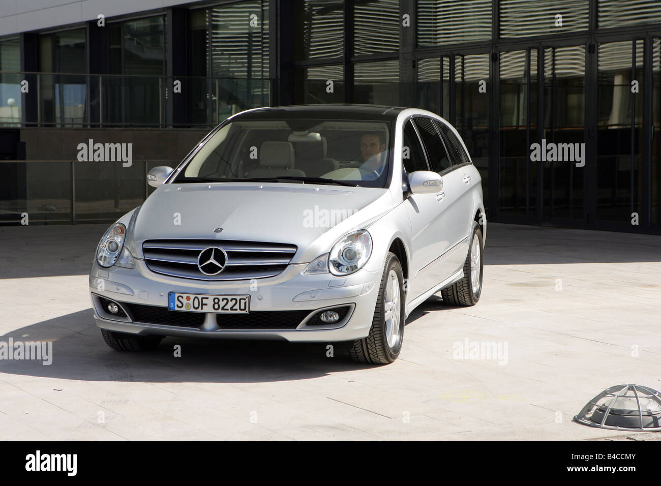 Car, Mercedes R 500, R-Klasse, model year 2005-, silver, Van, Crossover ...
