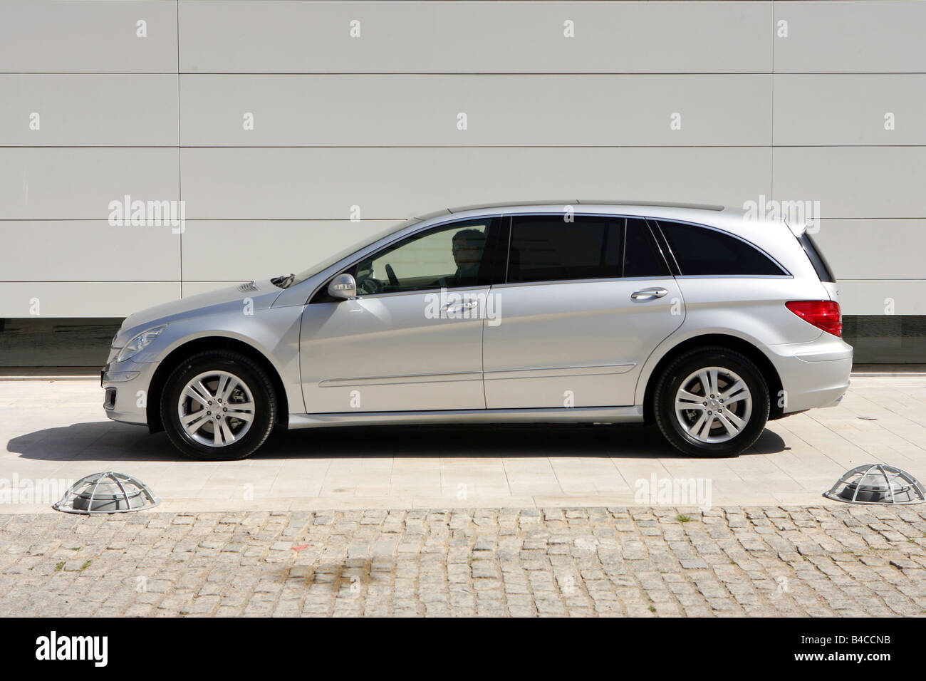 Car, Mercedes R 500, R-Klasse, model year 2005-, silver, Van, Crossover ...