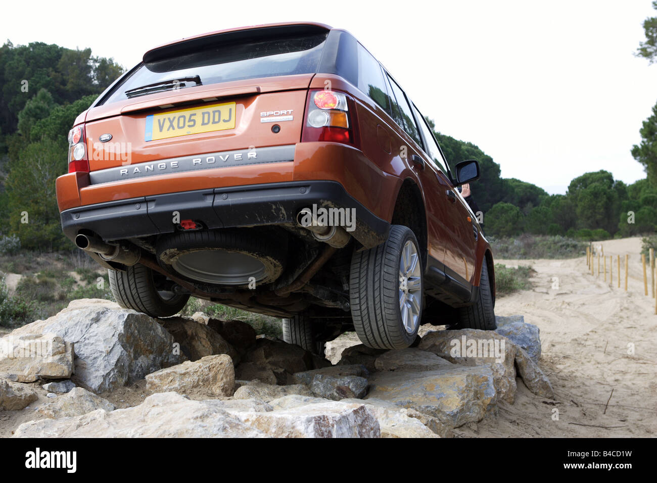 Car, Range Rover Sport V8 Supercharged, model year 2005-, orange ...