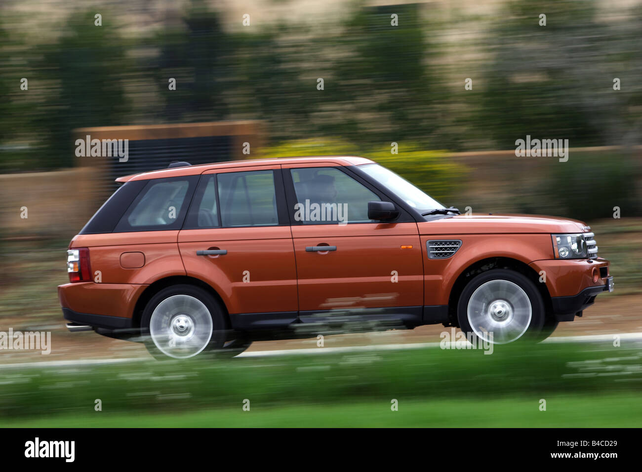 Car, Range Rover Sport V8 Supercharged, model year 2005-, orange ...