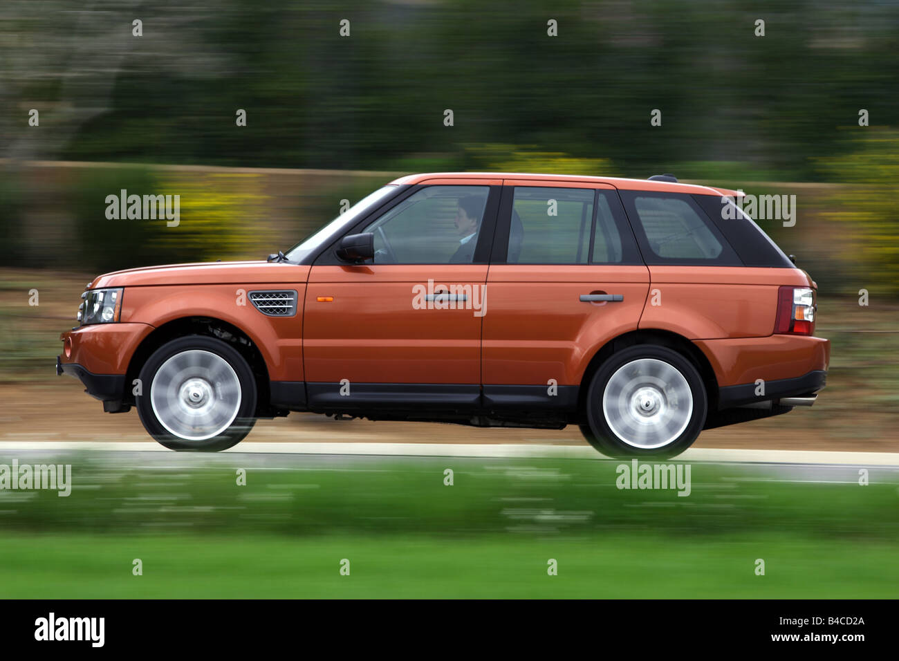 Car, Range Rover Sport V8 Supercharged, model year 2005-, orange ...
