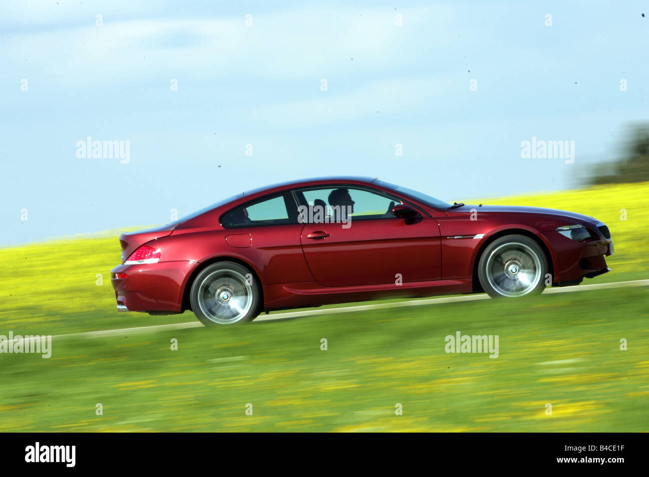 Car, BMW M6, model year 2005-, ruby colored, roadster, coupe/Coupe ...