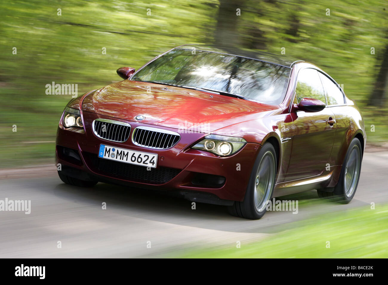 Car, BMW M6, model year 2005-, ruby colored, roadster, coupe/Coupe ...