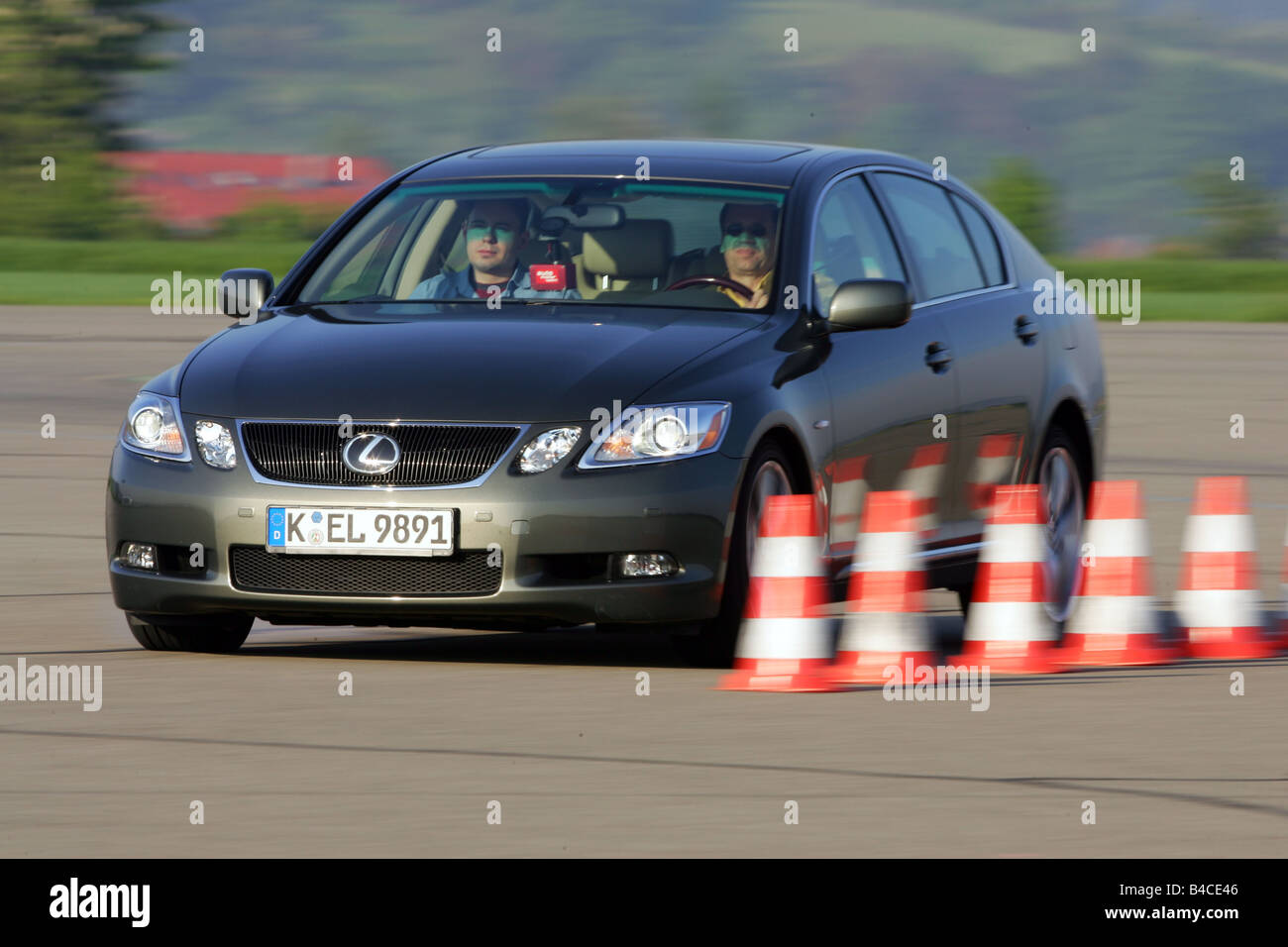 Car, Lexus GS 300, model year 2005-, silver-green, upper middle-sized ...