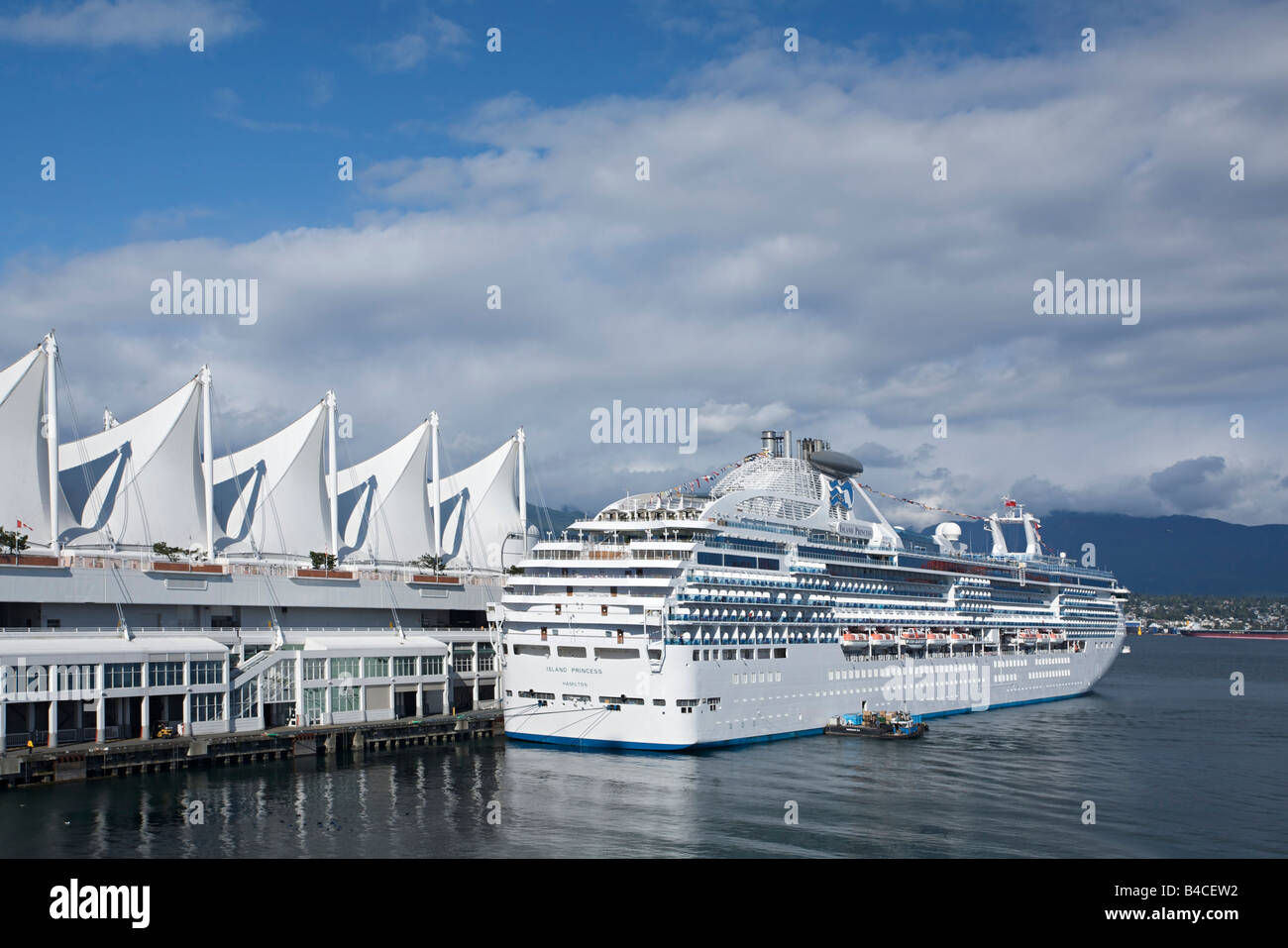 Cruise ship docking at Canada Place, Vancouver, "British Columbia Stock ...