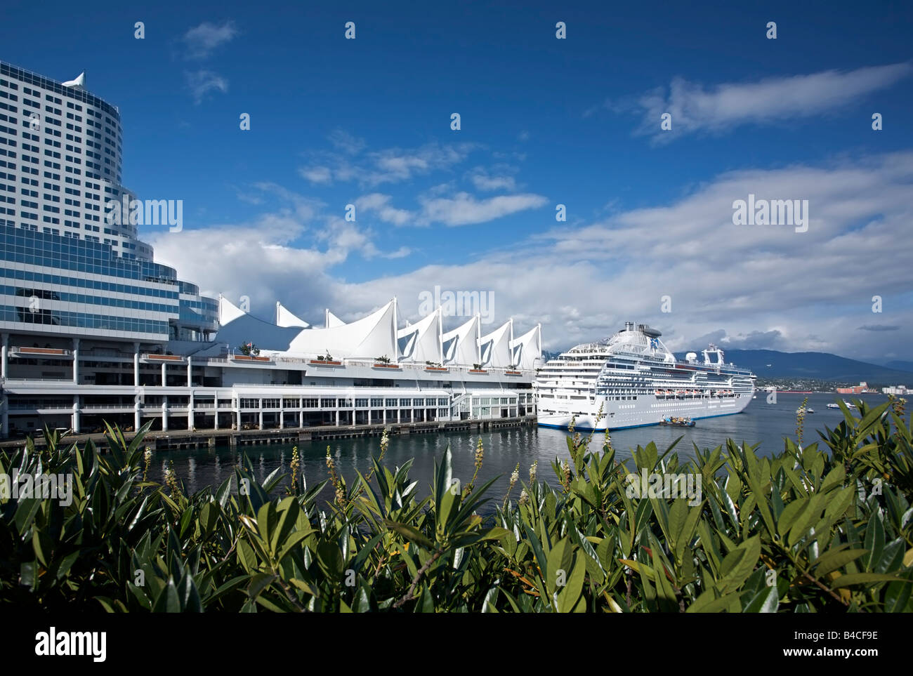 Canada place downtown hi-res stock photography and images - Alamy
