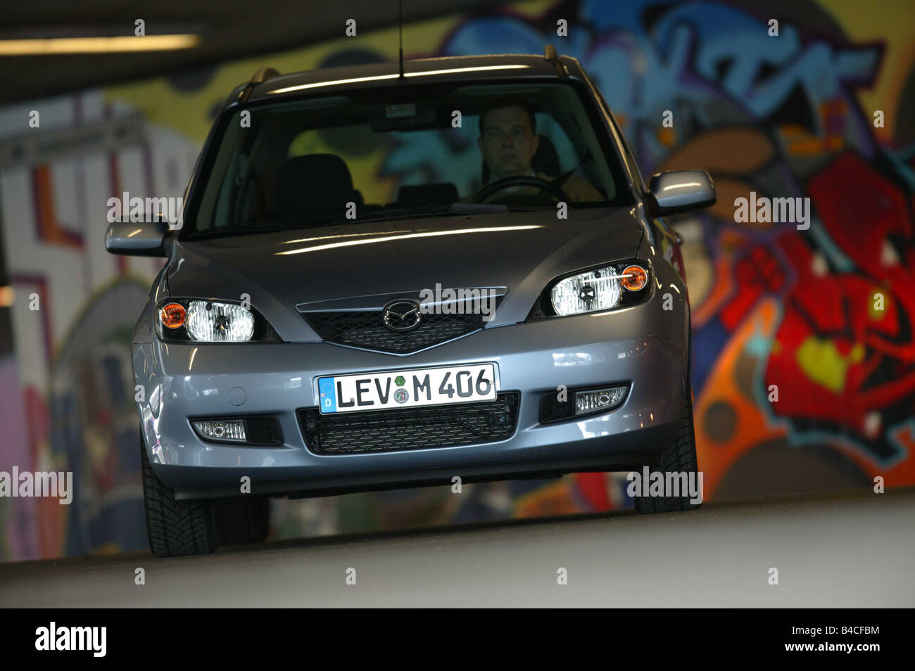 Mazda 2 car hi-res stock photography and images - Alamy