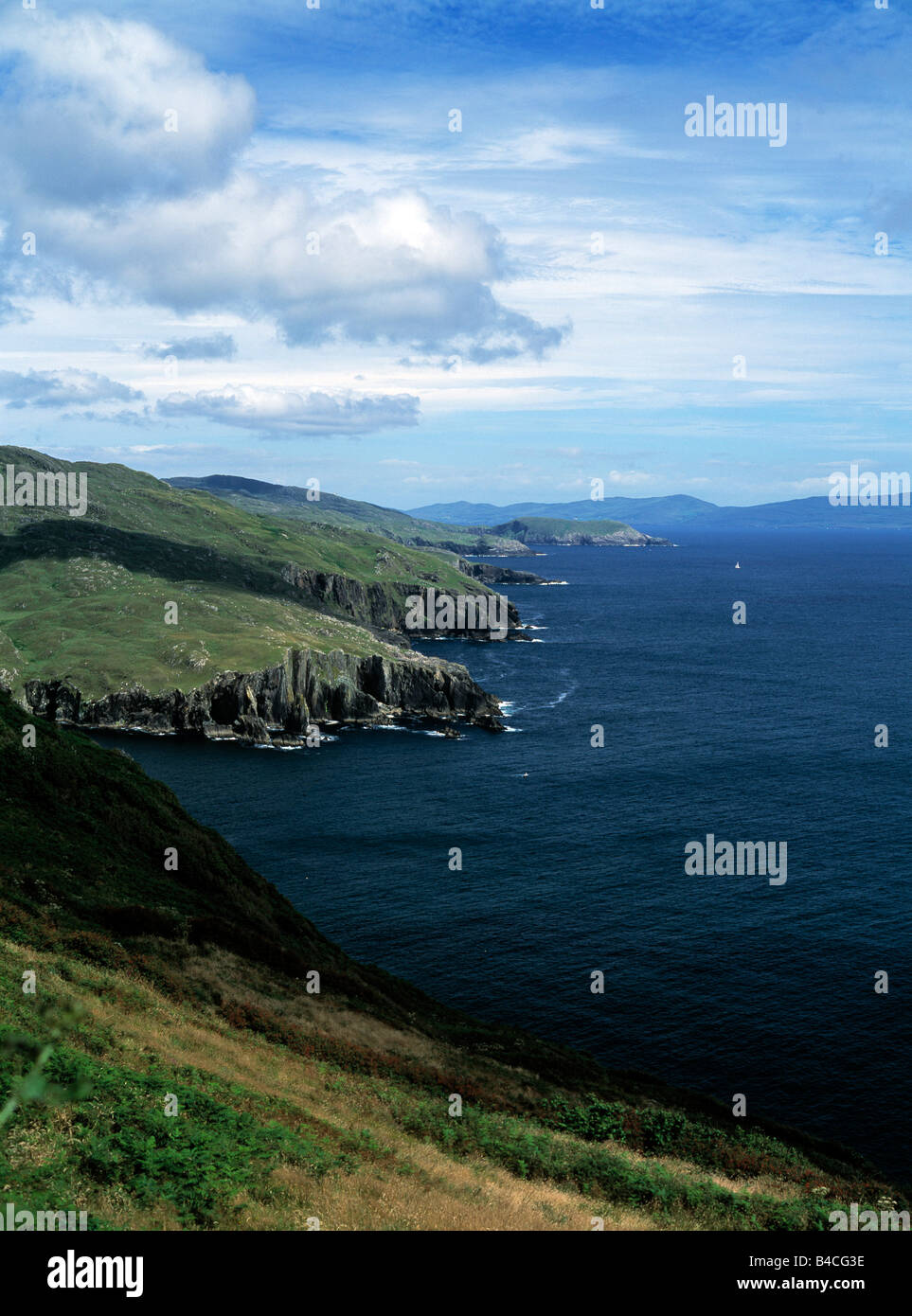 steep sides cliffs rise out of the atlantic ocean, beauty in nature ...