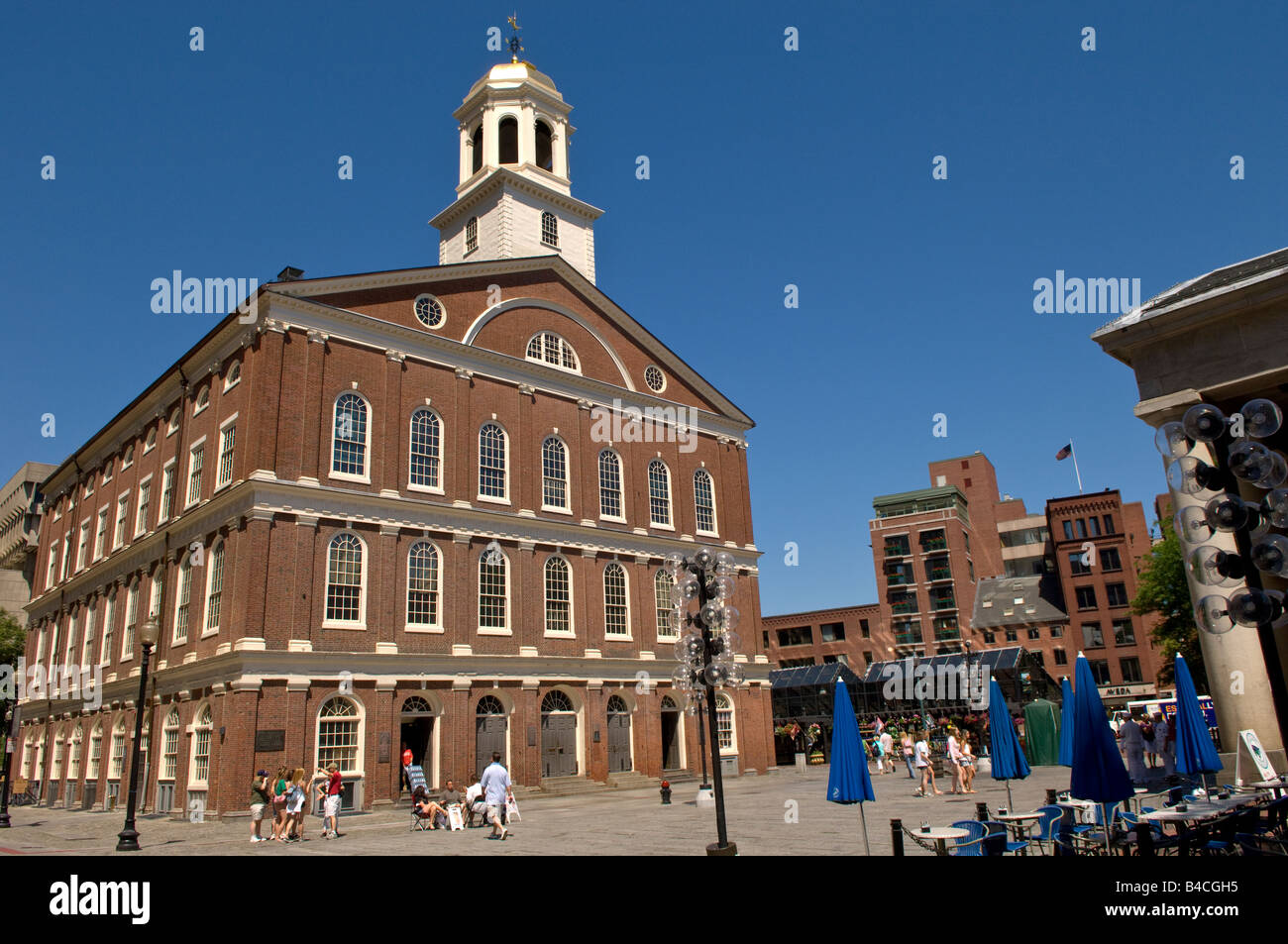Faneuil hall hi-res stock photography and images - Alamy