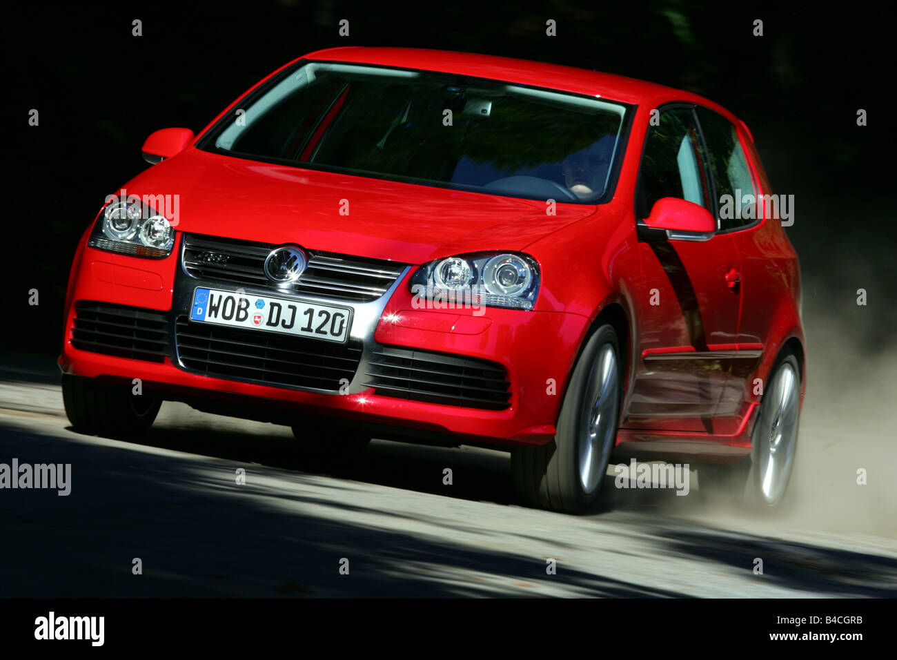 Vw Golf 5 R32 Red 2005 Volkswagen Golf V R32 5 Doors Specs & Photos