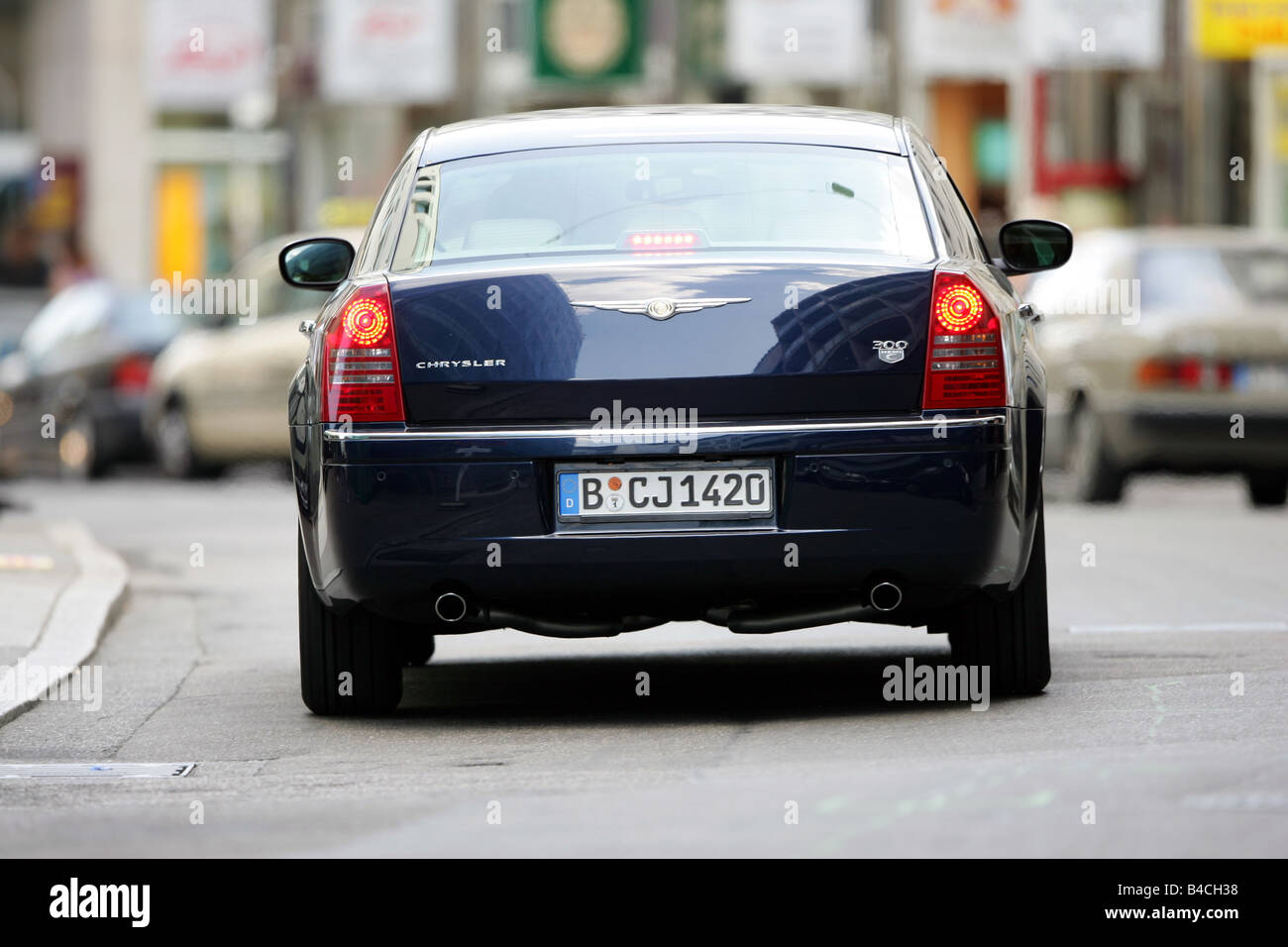 Chrysler 300C 5.7 Hemi, upper middle-sized , model year 2004 ...