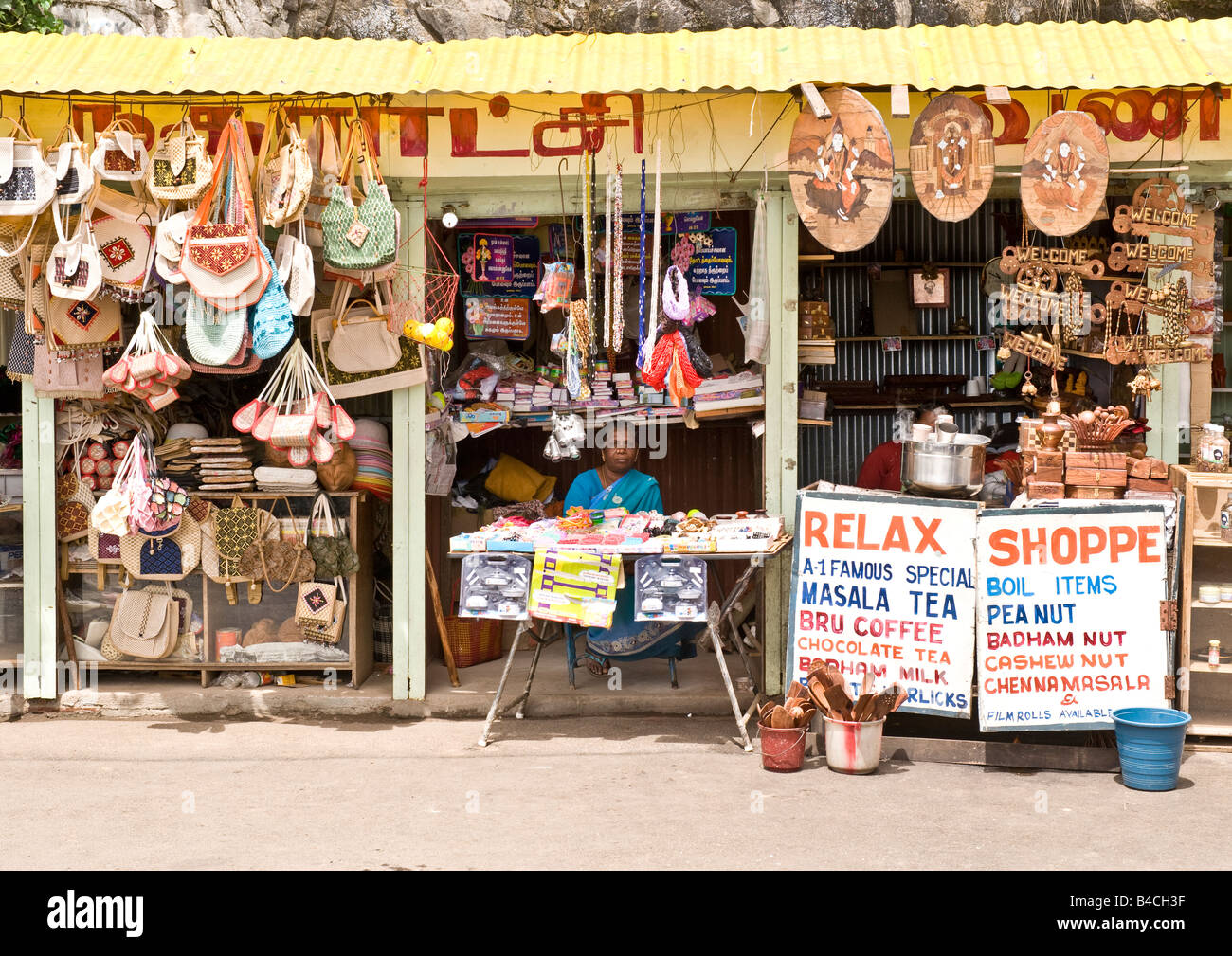 Roadside market stall on the mountains of Kodaikanal at a famous ...