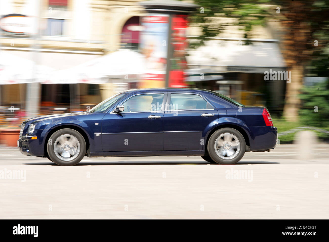 Chrysler 300C 5.7 Hemi, upper middle-sized , model year 2004 ...