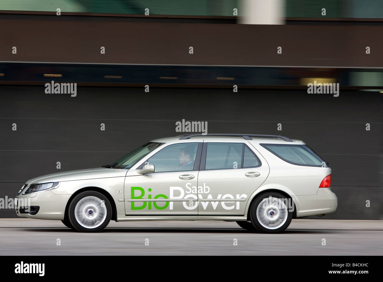 Car, Saab 9-5 2.0t Bio-Power, Bio-fuels, driving, side view, City ...