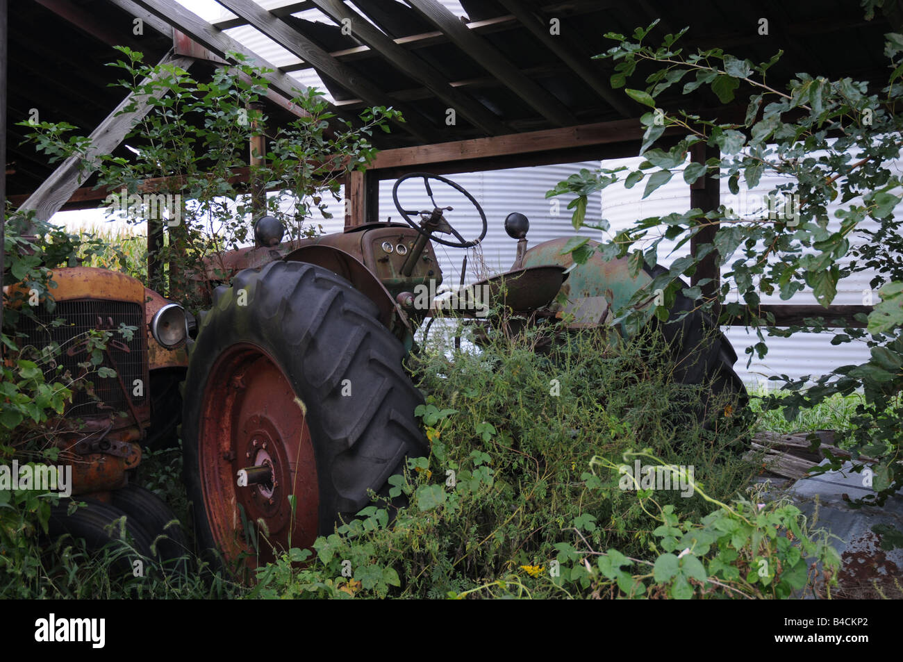 Old Oliver farm tractor on rural farm USA Stock Photo - Alamy