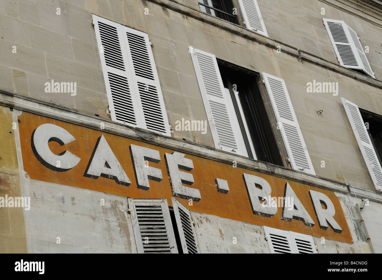 Painted cafe sign hi-res stock photography and images - Alamy