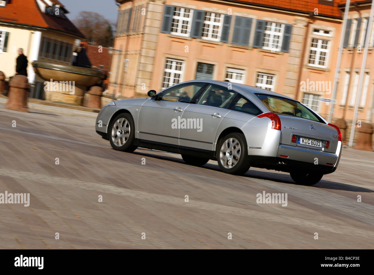 Citroen C6 3.0, model year 2006-, silver, driving, diagonal from the ...