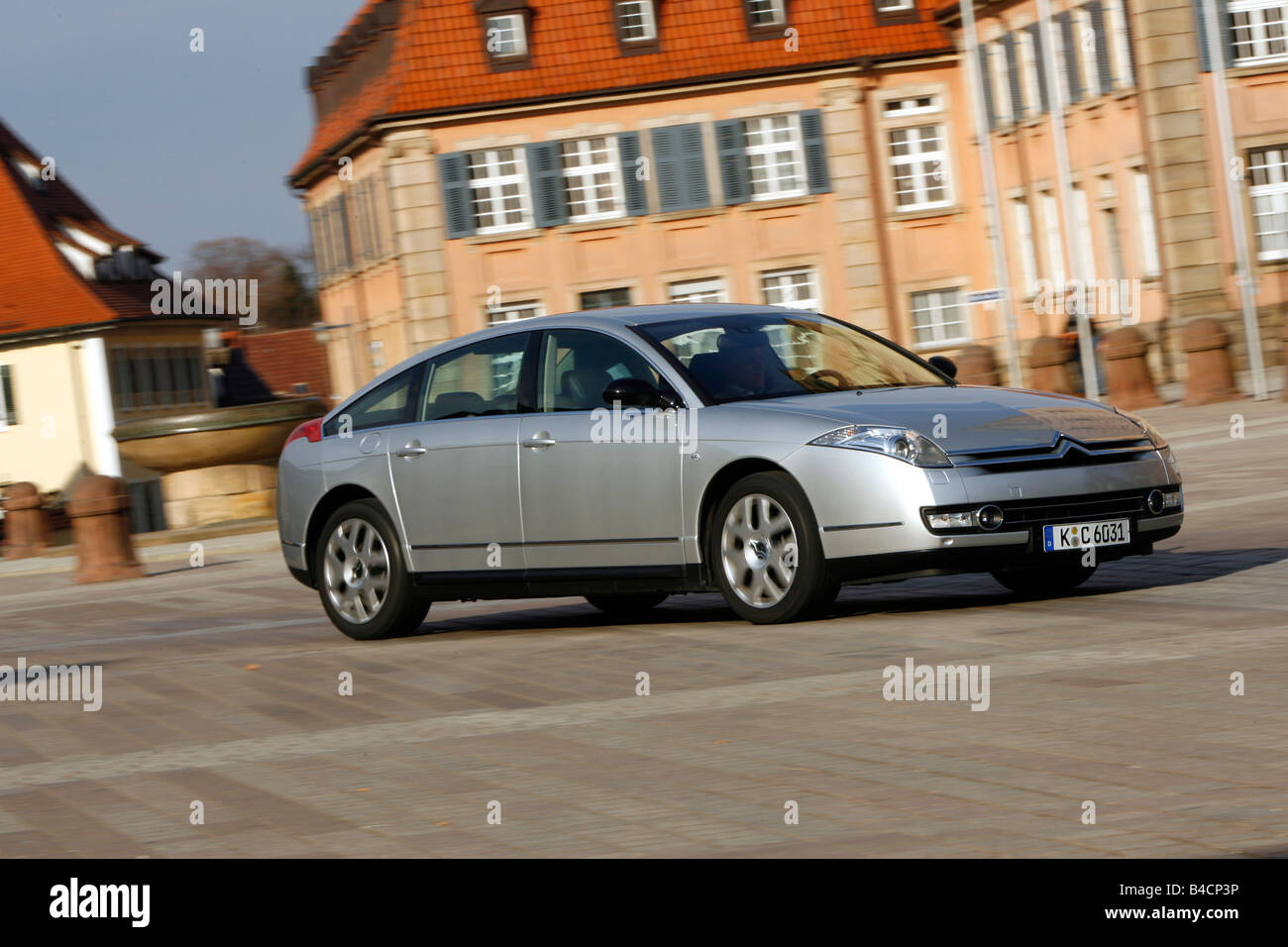 Citroen C6 3.0, model year 2006-, silver, driving, diagonal from the ...