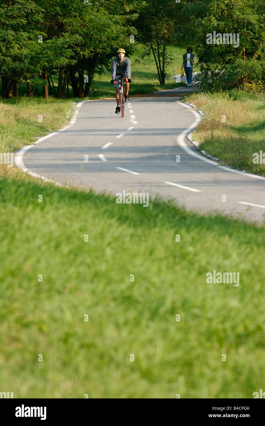 Cyclepath cycleway hi-res stock photography and images - Alamy