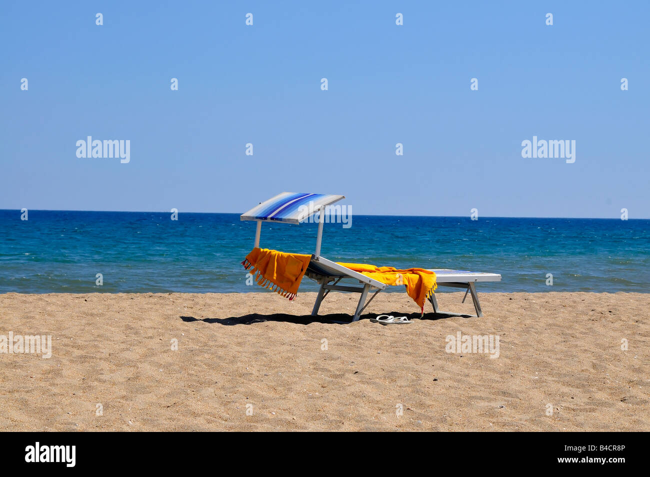 Summer sun bed hi-res stock photography and images - Alamy