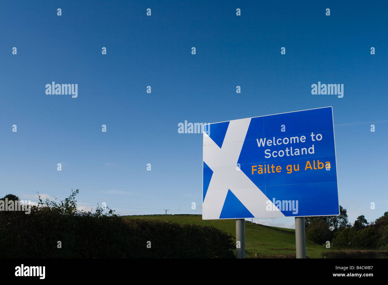 Welcome to Scotland Sign Stock Photo - Alamy