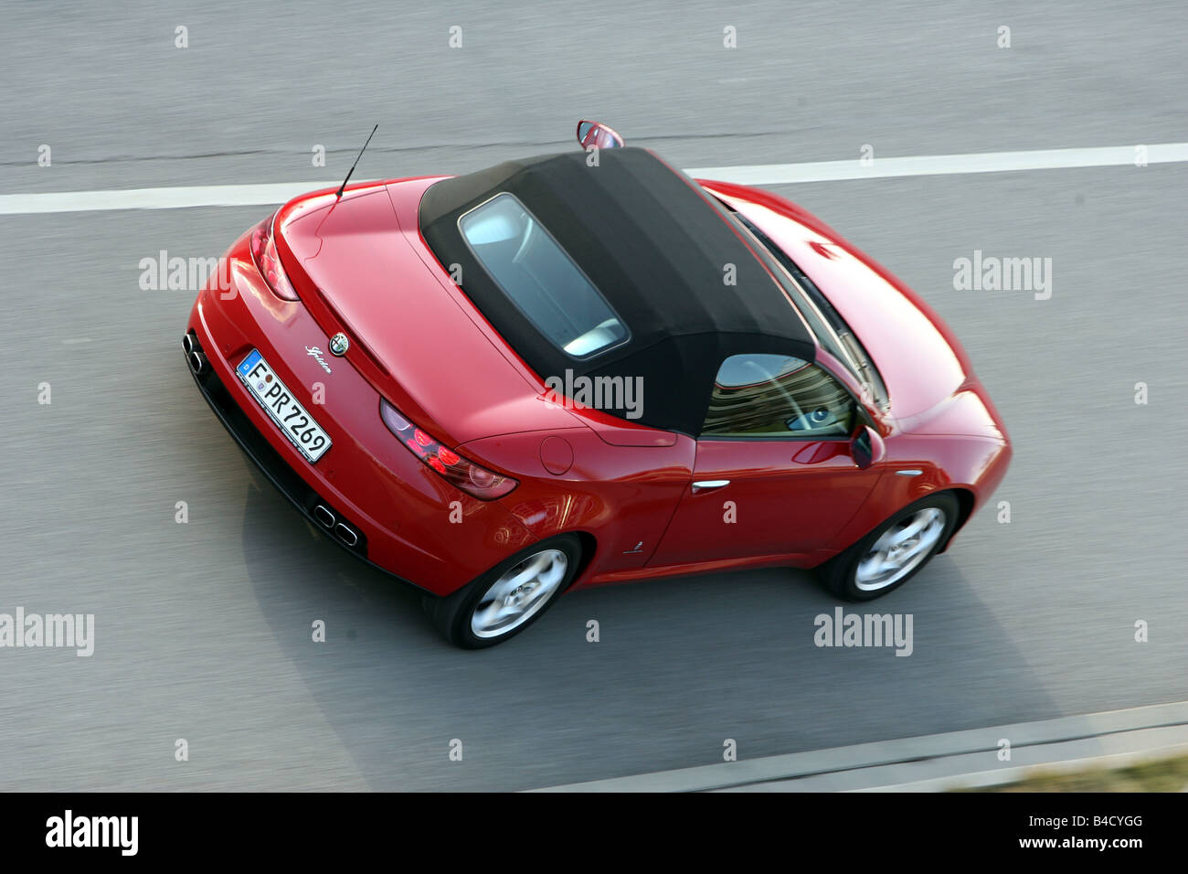 Alfa Romeo Spider 2.2 JTS Exclusive, model year 2007-, red, driving ...