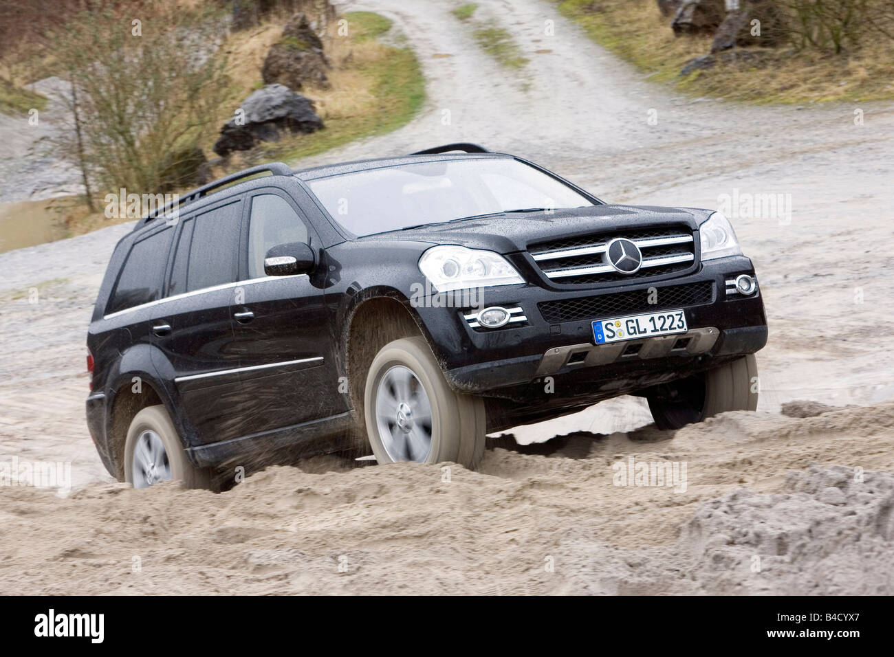 Mercedes gl 500 hi-res stock photography and images - Alamy