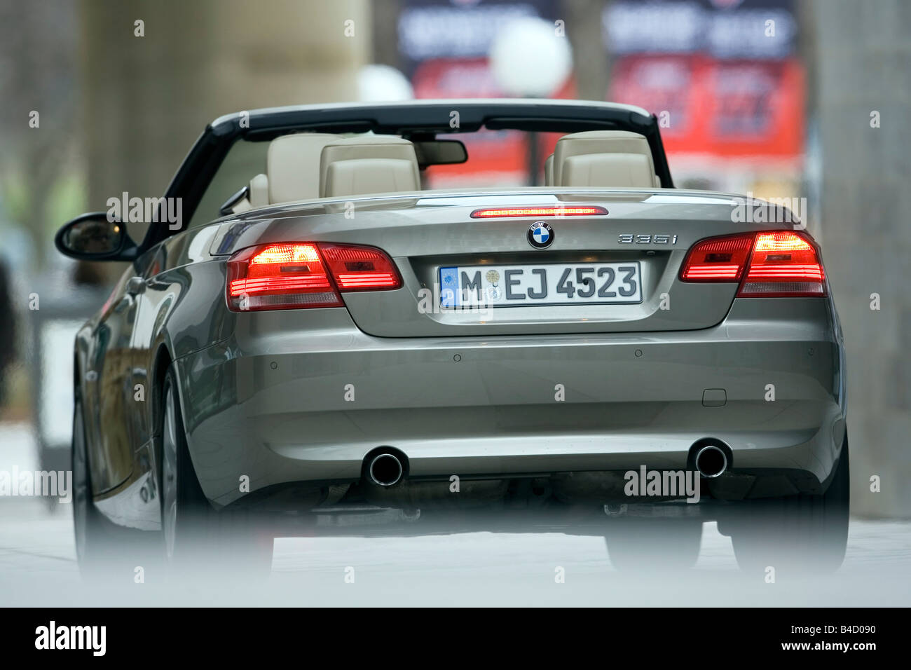 BMW 335i Convertible, model year 2007-, silver, standing, upholding ...