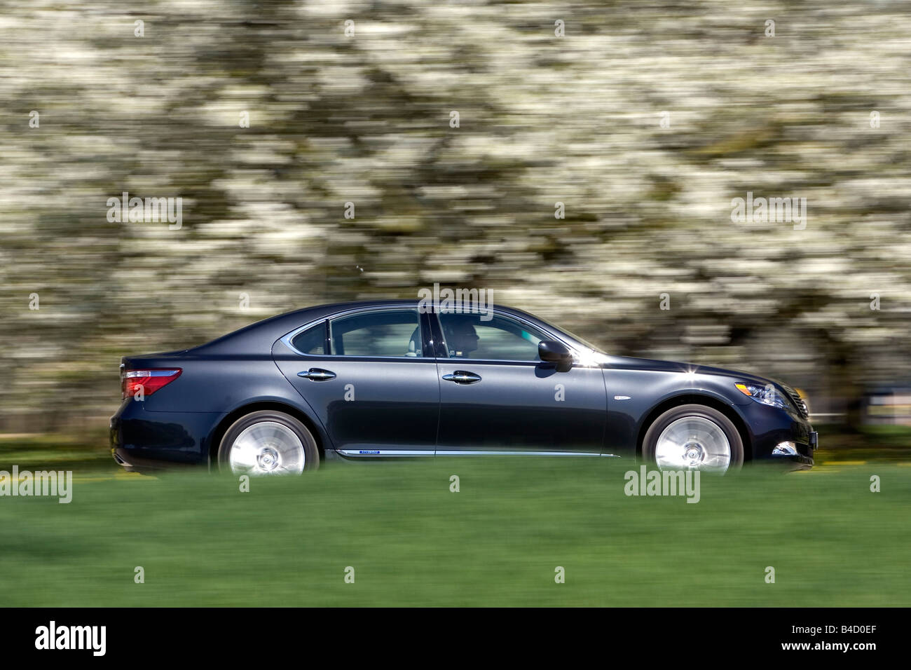 Lexus LS 600h, model year 2007-, black, driving, side view, country ...