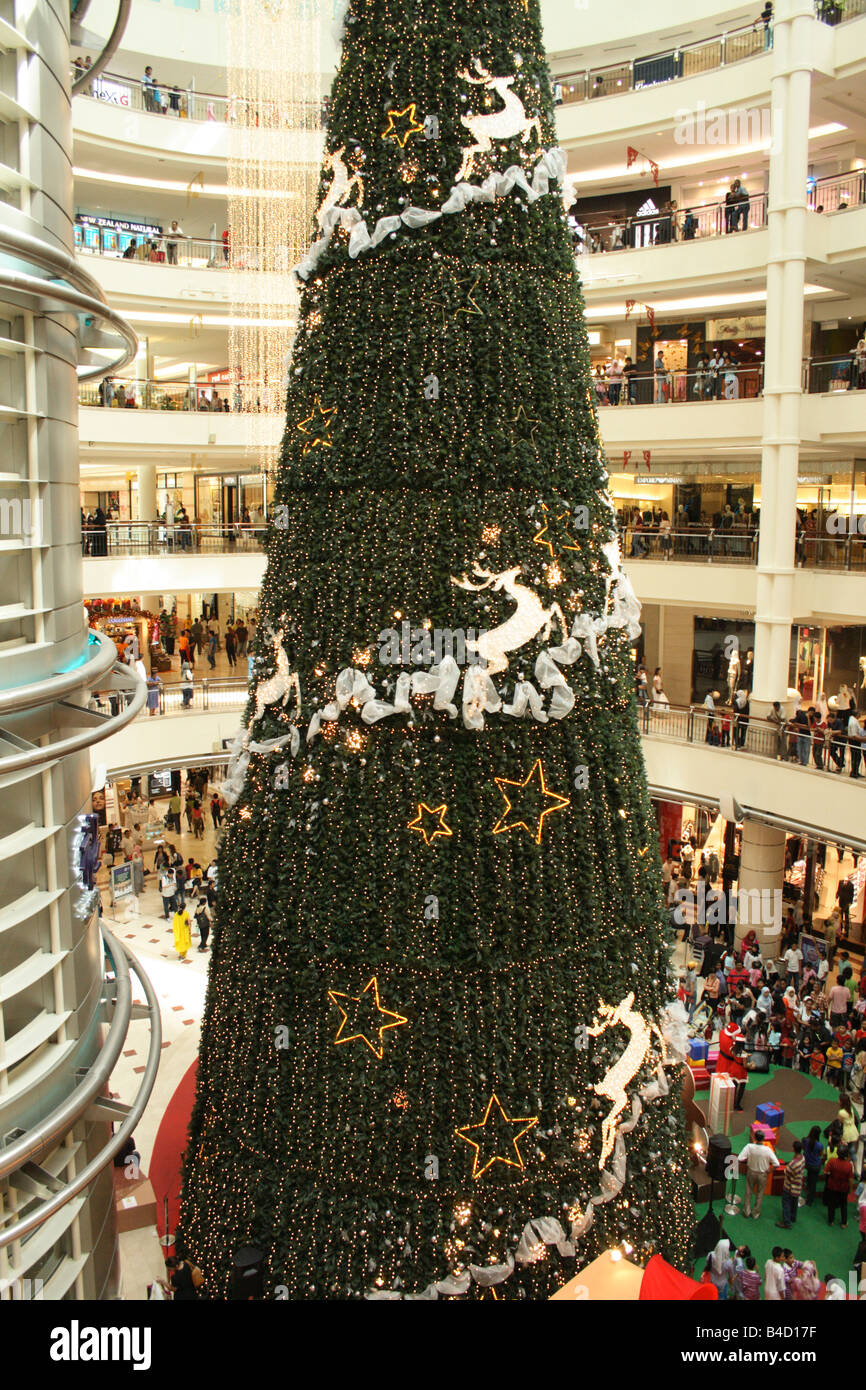 Christmas celebration klcc shopping center hi-res stock photography and ...