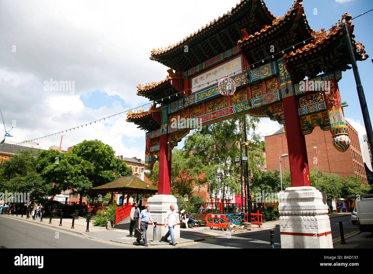 Manchester china town gate hi-res stock photography and images - Alamy